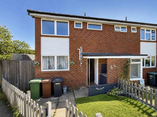 Cooks Mead, Bushey WD23, 3 bed terraced house to rent, £2,000 pcm | PrimeLocation
