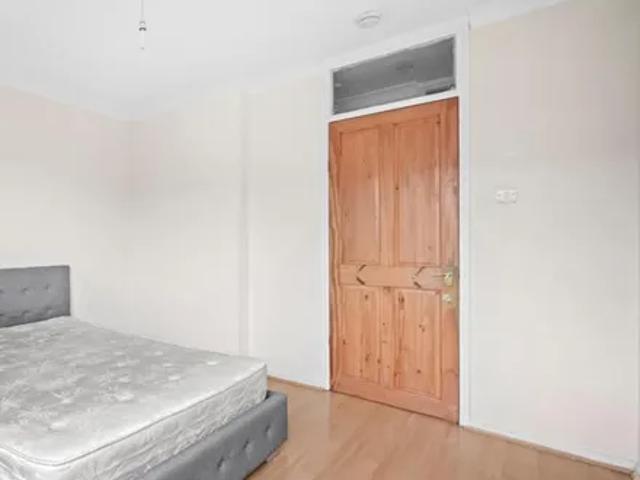 Cook's Road, London, SE17 3NH, United Kingdom | 3 bed house for rent #166932643 | Rentberry