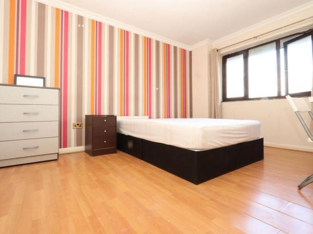 Cool double bedroom close to West Ham DLR station Has a Room