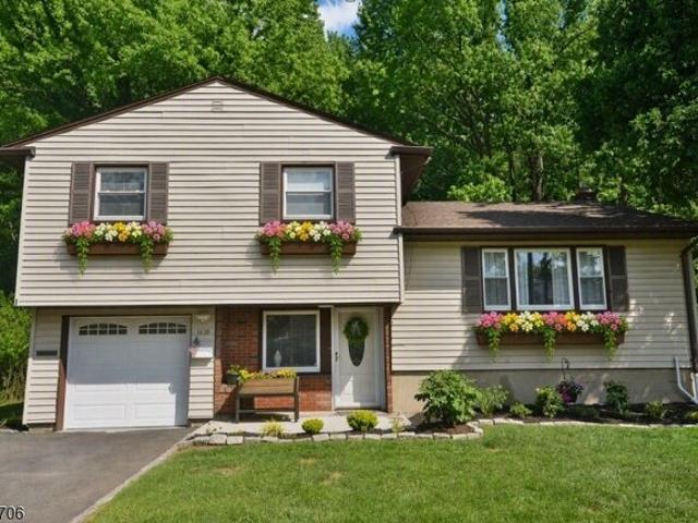 Coolidge St, Plainfield, Home For Sale