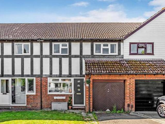 Coomb Field, Edenbridge, 3 Bedroom Terraced