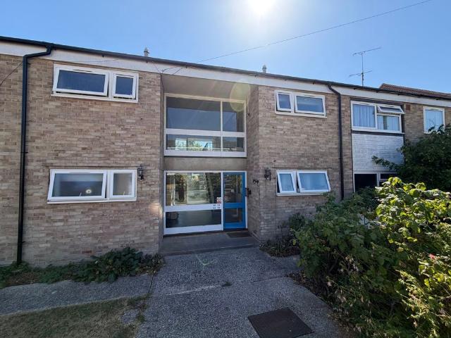 Coombe Crescent, Pulborough RH20, 2 bed flat to rent, £1,295 pcm | PrimeLocation