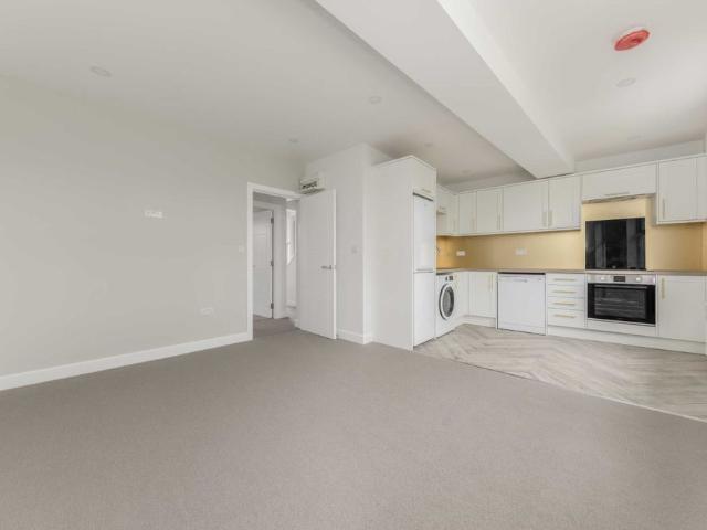 Coombe Lane, Raynes Park, SW20, London