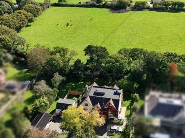 Coombe Lane, Sway, 8 Bedroom Detached