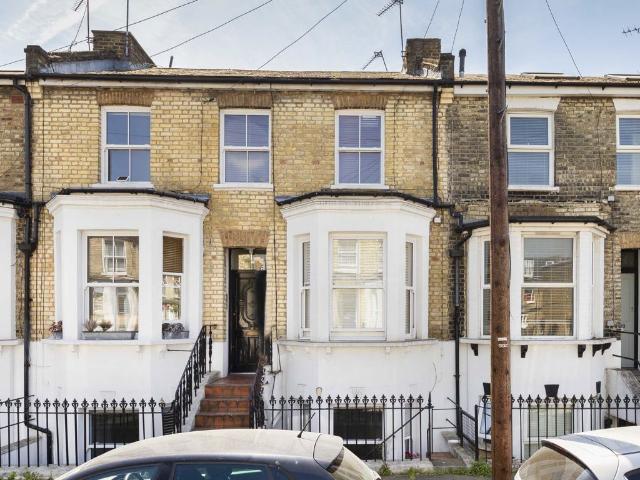 Coombe Road, Chiswick W4, 3 bed flat to rent, £3,250 pcm | PrimeLocation
