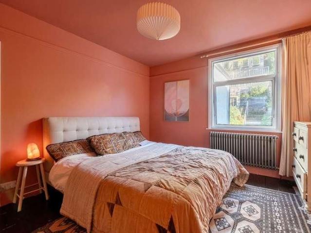 Coombe Vale Road, Teignmouth, TQ14
