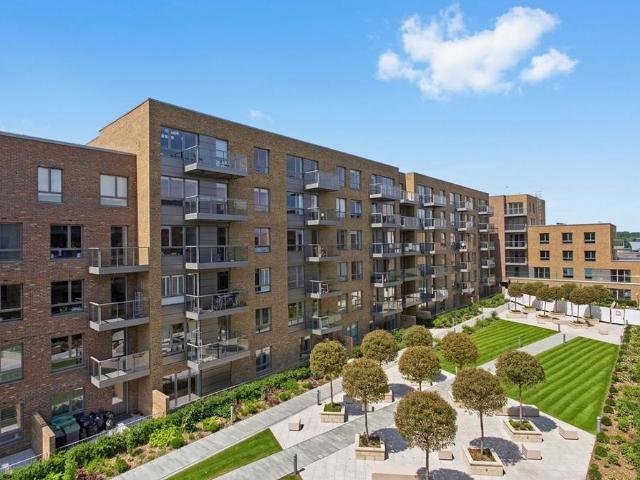 Cooper Court, Smithfield Square. 1 bed apartment to rent £1,925 pcm £444 pw