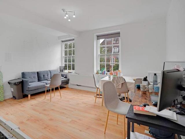 Cooper House, Lyons Place, London 3 bed apartment to rent £3,100 pcm £715 pw