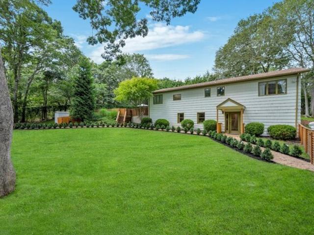 Cooper Ln, Southampton, Home For Sale