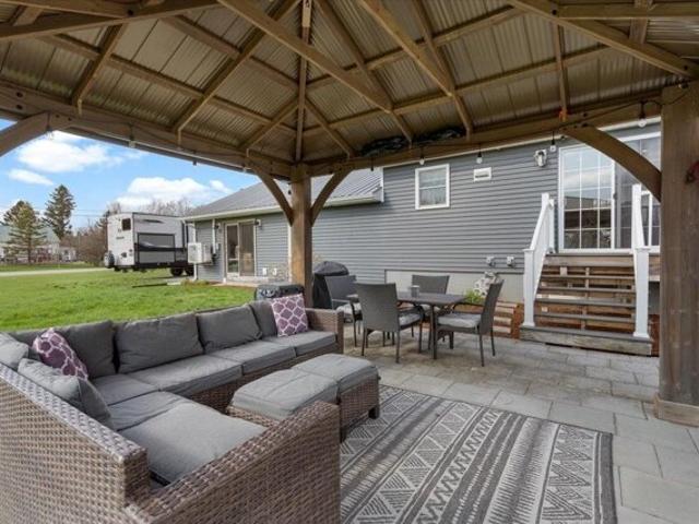 Cooper Rd, Milton, Home For Sale