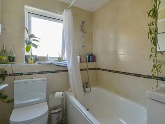 Coopers Close, London, E1 4BB, United Kingdom | 1 bed apartment for rent #167236908 | Rentberry