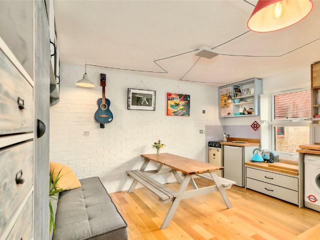 Coopers Close, Stepney, London E1, Studio to rent, £1,500 pcm | PrimeLocation