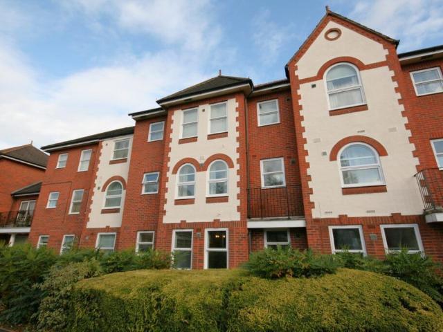 Coopers Gate, Banbury, Oxon OX16, 2 bed flat to rent, £1,200 pcm | PrimeLocation