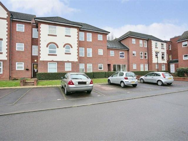Coopers Gate, Banbury, Oxon OX16, 2 bed flat to rent, £1,200 pcm | PrimeLocation