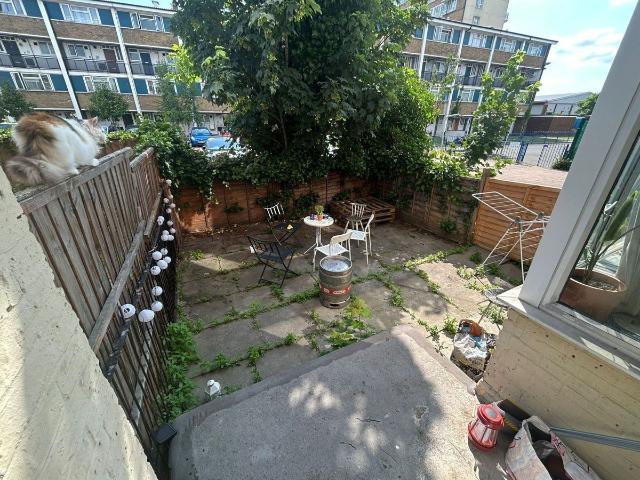 Coopers Road, London SE1, 4 bed flat to rent, £3,250 pcm | PrimeLocation