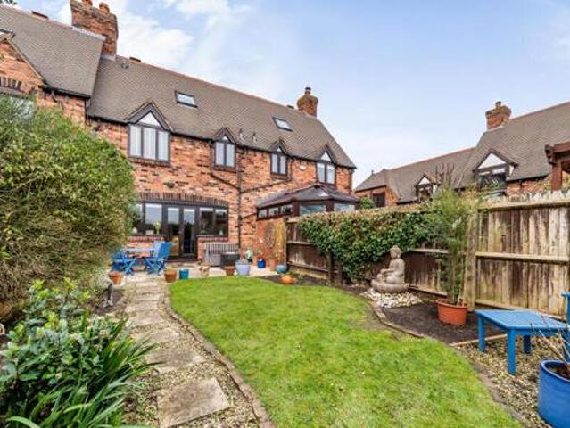 Coach Drive, Leasowes Court, Fladbury, 3 Bedroom Cottage
