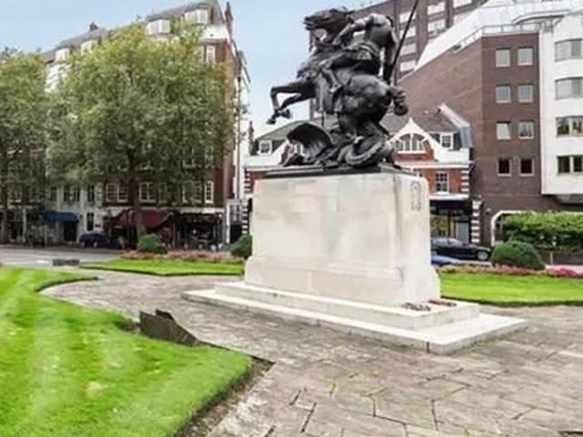 Coach House, 150 Park Road, London, NW8 7EA, United Kingdom | 5 bed apartment for rent #122910421 | Rentberry