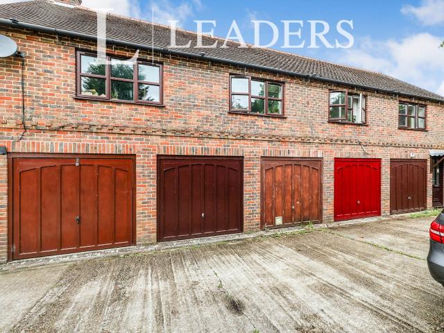 Coach House to rent in East Street, Hambledon, Waterlooville, Hampshire, PO7 | Leaders