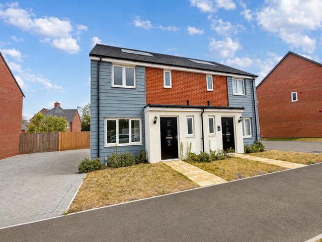 Coachmaker Way, Hethersett NR9, 3 bed shared accommodation to rent, £1,517 pcm | PrimeLocation
