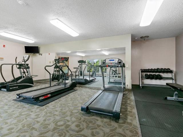 Coachman Trails 1 Bedroom Apartment for Rent at 1405 Olive Ln N, Plymouth, MN 55447 Plymouth Wayzata