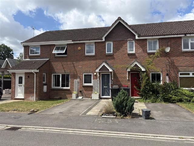 Coachways, Andover 2 bed house to rent £1,325 pcm £306 pw
