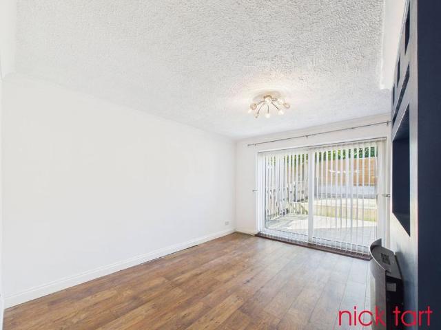 Coachwell Close, Malinslee Telford, Shropshire, TF3 2JB