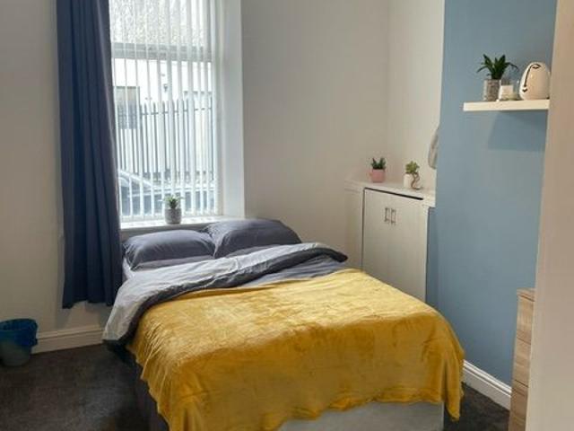 Coal Clough Lane, Burnley BB11, Room to rent, £520 pcm | PrimeLocation
