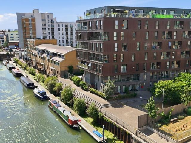 Coalmakers Wharf, Ancora House E14, 1 bed flat to rent, £1,800 pcm | PrimeLocation