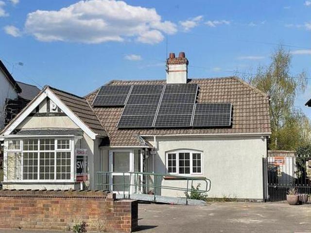 Coalway Road, Penn, 3 Bedroom Bungalow