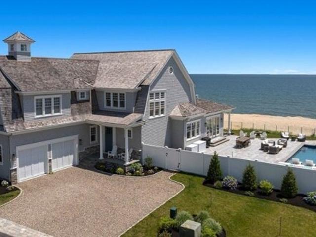 Coastline Dr, Mashpee, Home For Sale