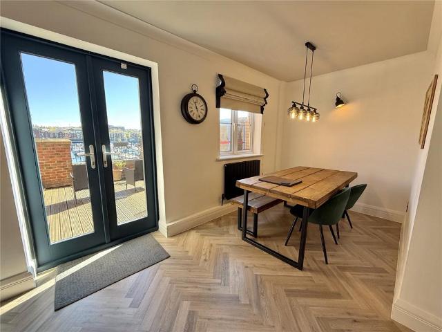 Coburg Wharf, Liverpool L3 3 bed house to rent £1,900 pcm £438 pw