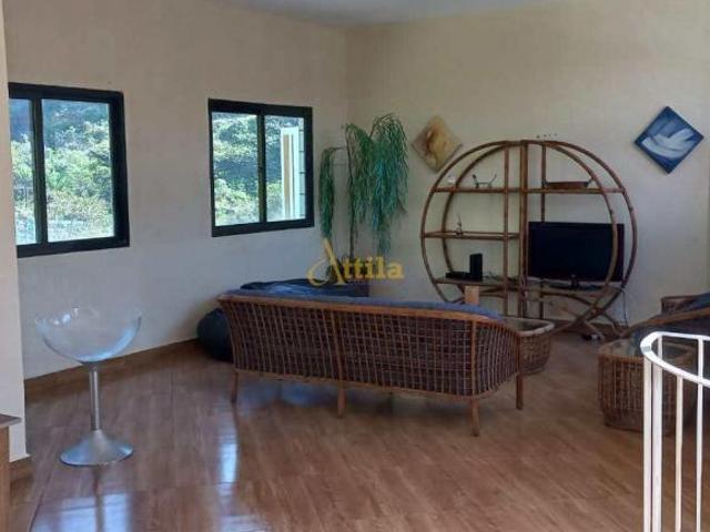Cob. Duplex. 3 dorms churrasqueira, 2 vagas, Enseada