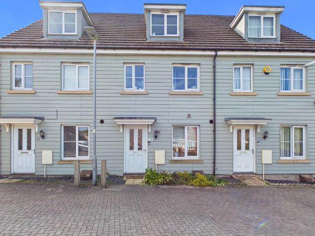 Cob Hill, Swindon SN5, 3 bed terraced house to rent, £1,550 pcm | PrimeLocation