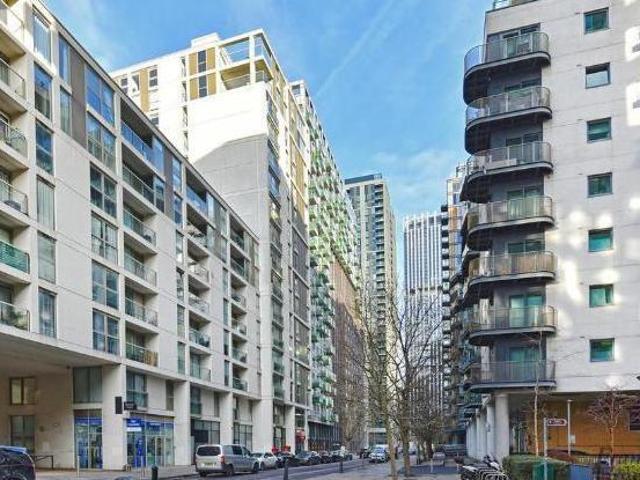 Cobalt Point, 38 Millharbour, Canary. 2 bed flat to rent £2,708 pcm £625 pw