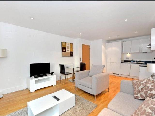 Cobalt Point, 38 Millharbour E14, 1 bed flat to rent, £2,200 pcm | PrimeLocation