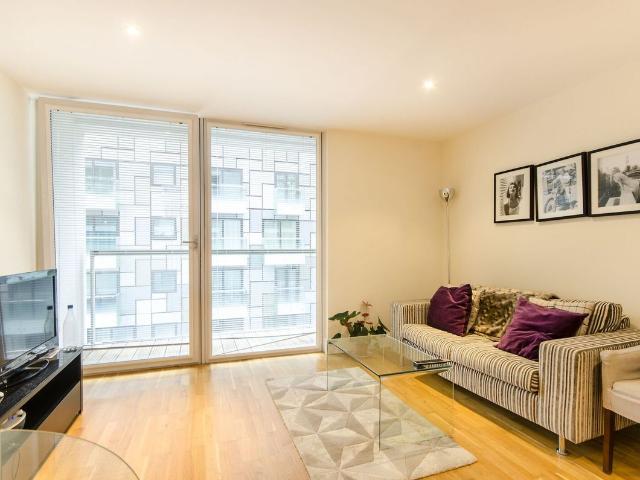 Cobalt Point, Canary Wharf, London E14, 1 bed flat to rent, £2,297 pcm | PrimeLocation