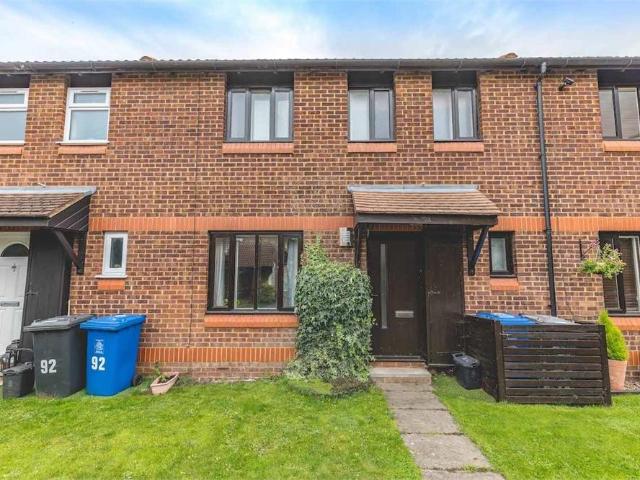 Cobb Close, Datchet SL3 3 bed terraced house to rent £2,050 pcm £473 pw