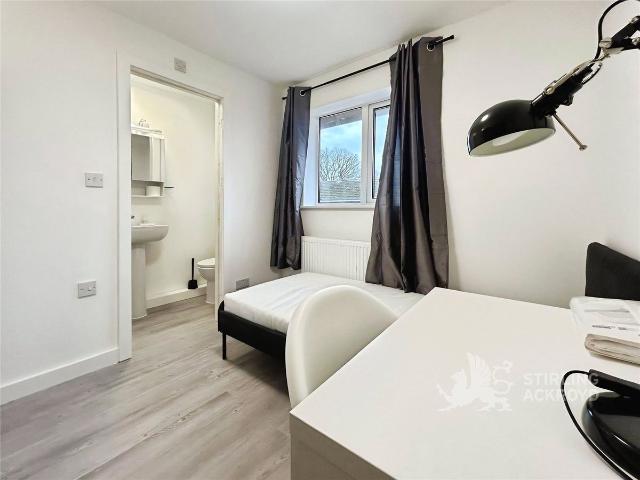 Cobbett Road, Guildford, Surrey GU2, Room to rent, £900 pcm | PrimeLocation