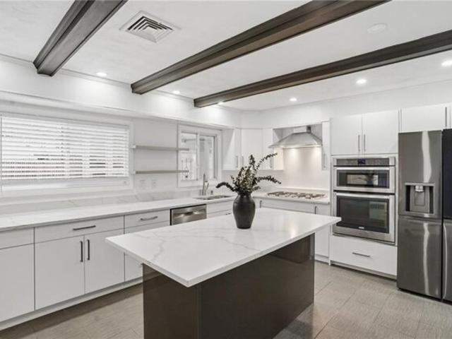 Cobble Hill Rd, Lincoln, Home For Sale