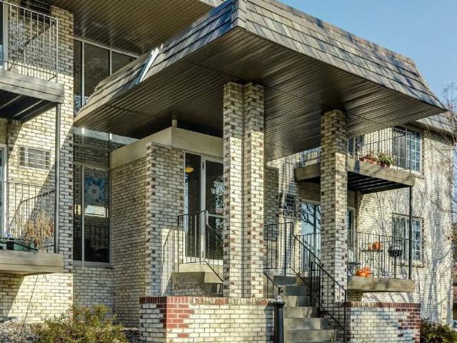 Cobblehill Apartments 1 Bedroom Apartment for Rent at 200 W 97th St, Bloomington, MN 55420