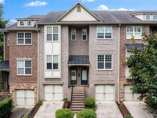 Cobblestone Cir Ne, Brookhaven, Condo For Sale