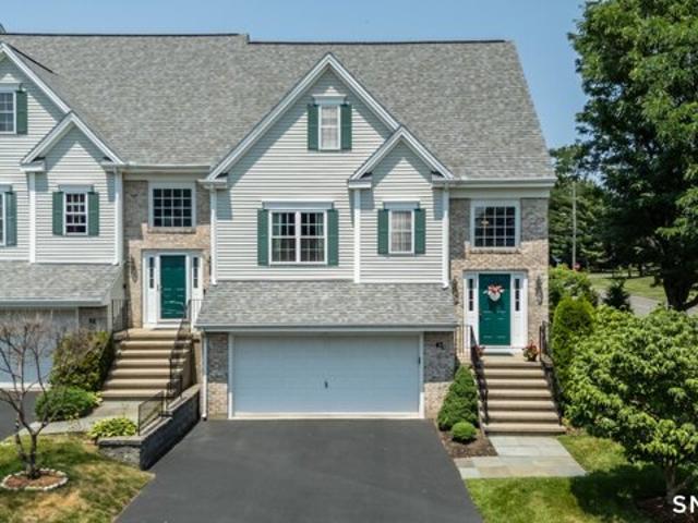 Cobblestone Ct Unit,newington, Home For Sale