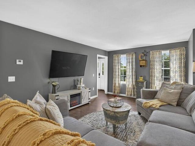 Cobblestone Dr, Epsom, Home For Sale