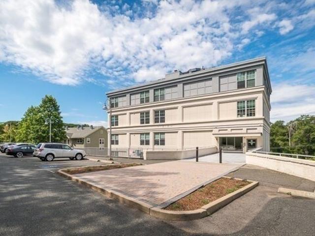 Cobblestone Ln Unit,gloucester, Condo For Sale