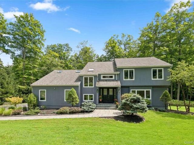 Cobbling Rock Dr, Katonah, Home For Sale