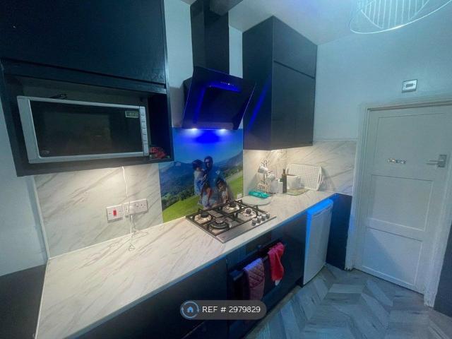 Cobden Road, Chatham ME4, 3 bed terraced house to rent, £1,400 pcm | PrimeLocation