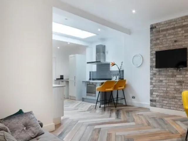 Cobden Road, London, SE25 5DN, United Kingdom | 3 bed apartment for rent #130326205 | Rentberry