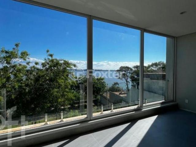 Cobertura, 3 dormitórios, 414.22 m², em Tristeza