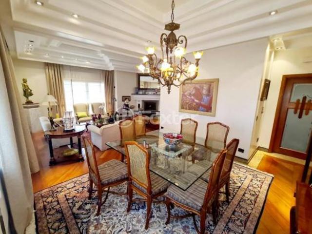 Cobertura, 3 dormitórios, 472 m², em Moema