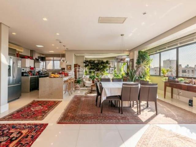 Cobertura, 3 dormitórios, 550 m², em Rio Branco